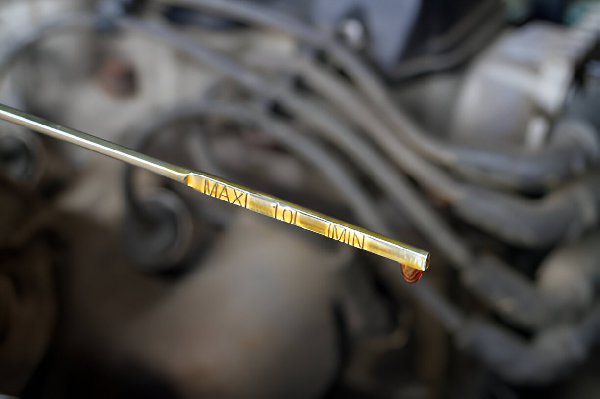 How to Check Car Oil: A Comprehensive Guide - Auto-moto Tips
