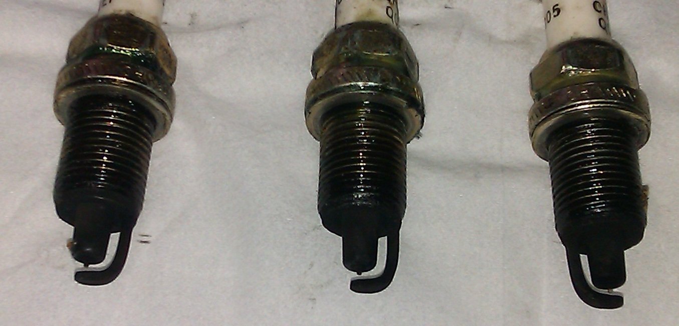 Black Soot on Spark Plugs: Causes and How to Fix It - Auto-moto Tips